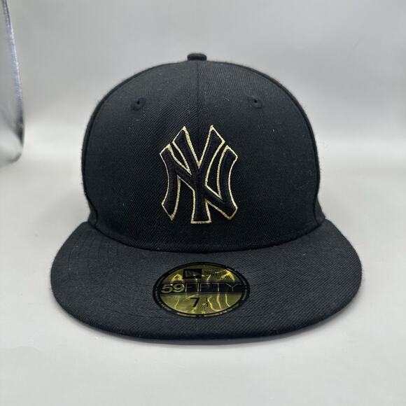 New Era | Accessories | New Era New York Yankee Black Metallic Gold Logo Fitted 59fifty Size 7 4 ...